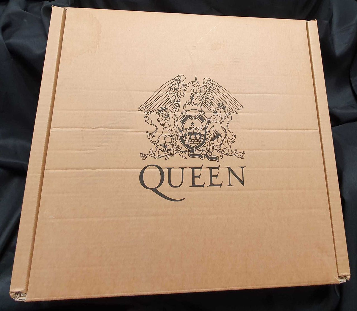 Queen Ultimate Queen + Crest Logo Outer Box UK Cd album box set — RareVinyl.com